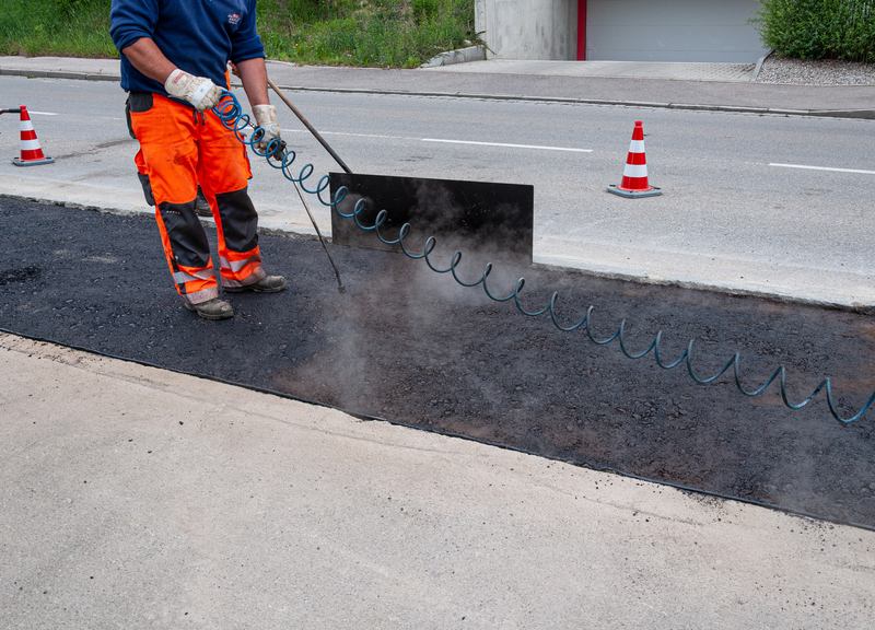 Nadler Straßentechnik GmbH · Haftkleber